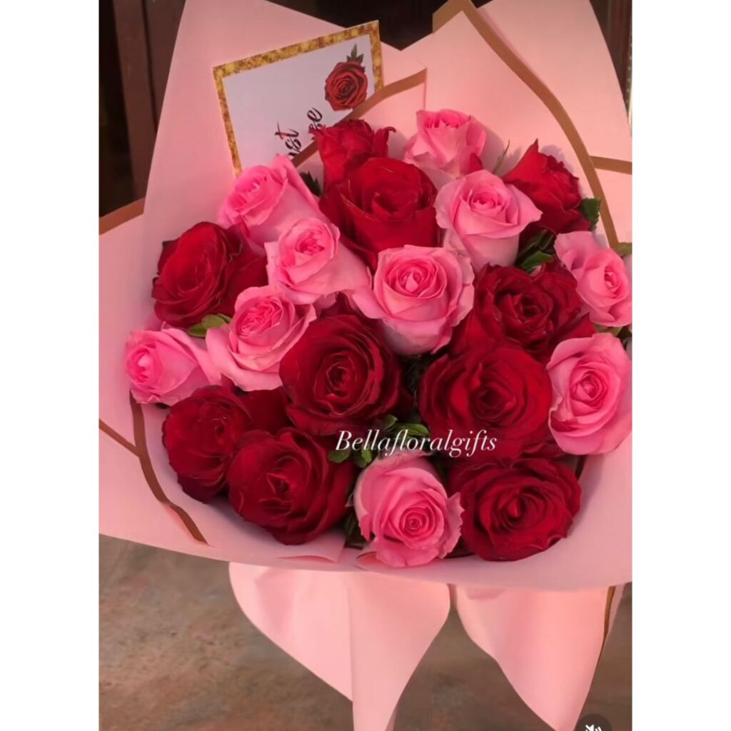 20 Red and Pink Roses – Bella Floral Gifts